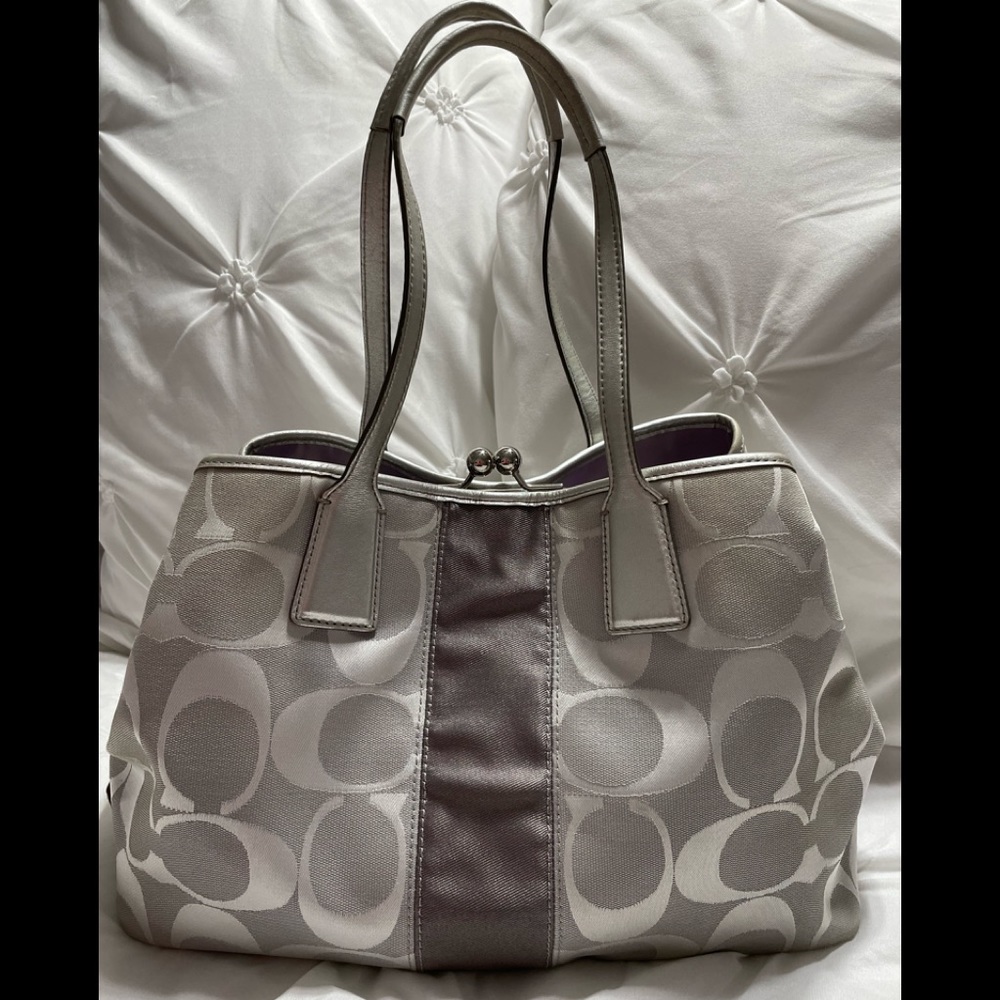 Coach Signature Stripe Kiss-Lock Frame Bag - Gem